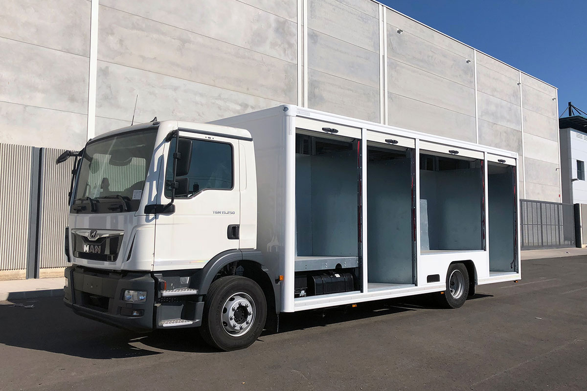 Beverage Carriers | Snowland Cooling