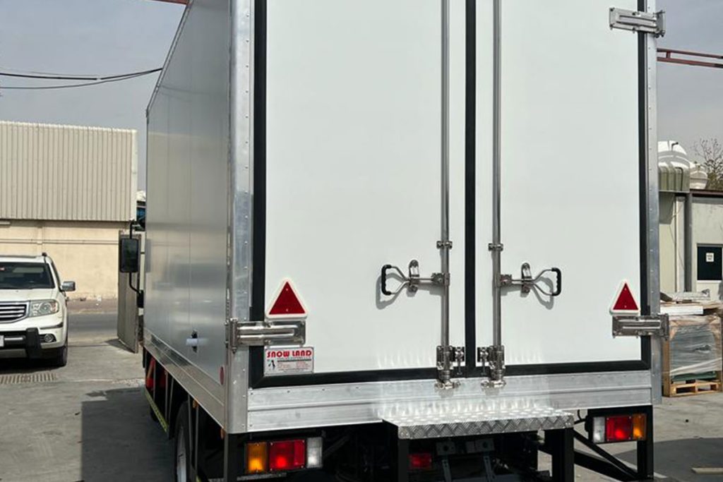 Refrigerated and Dry Vans - Cold Storage Solutions & Refrigeration Experts